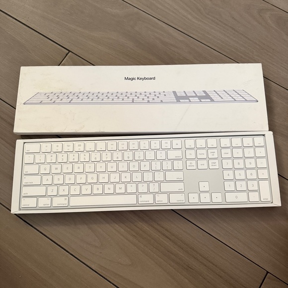 Apple | Computers, Laptops & Parts | Apple Wireless Keyboard In White ...